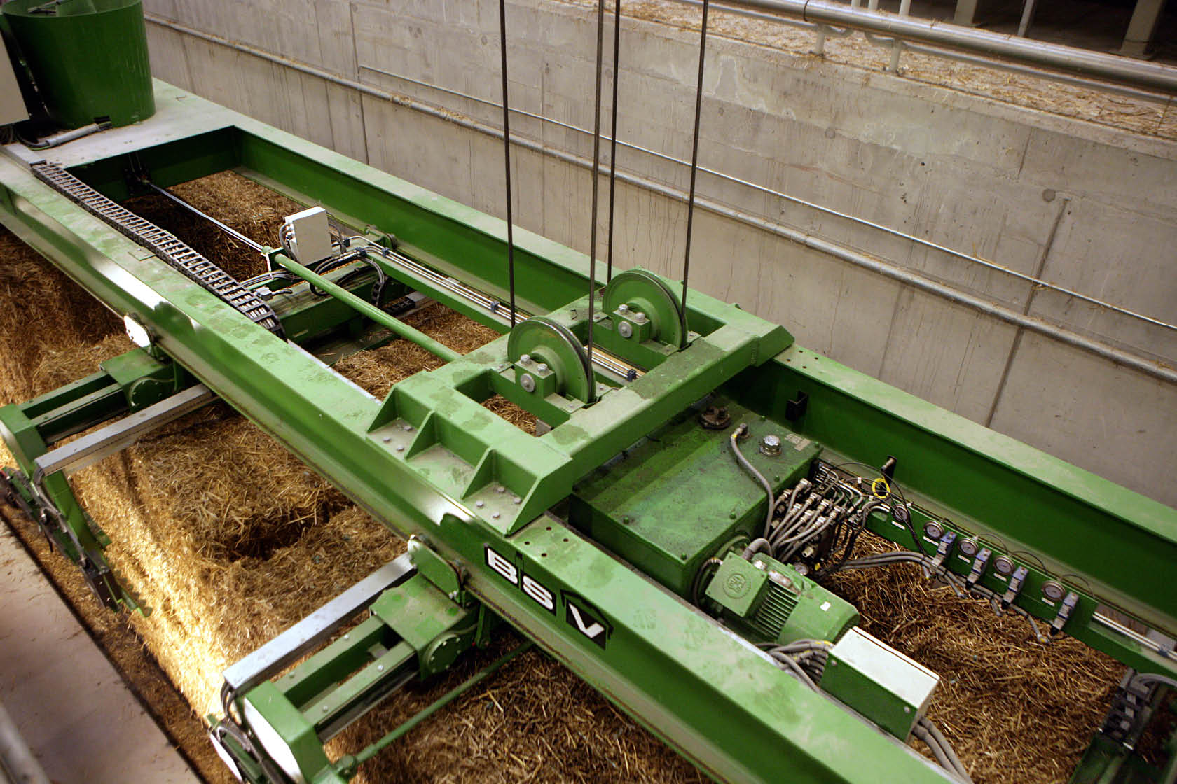 Baled biomass handling - Qubiqa A/S